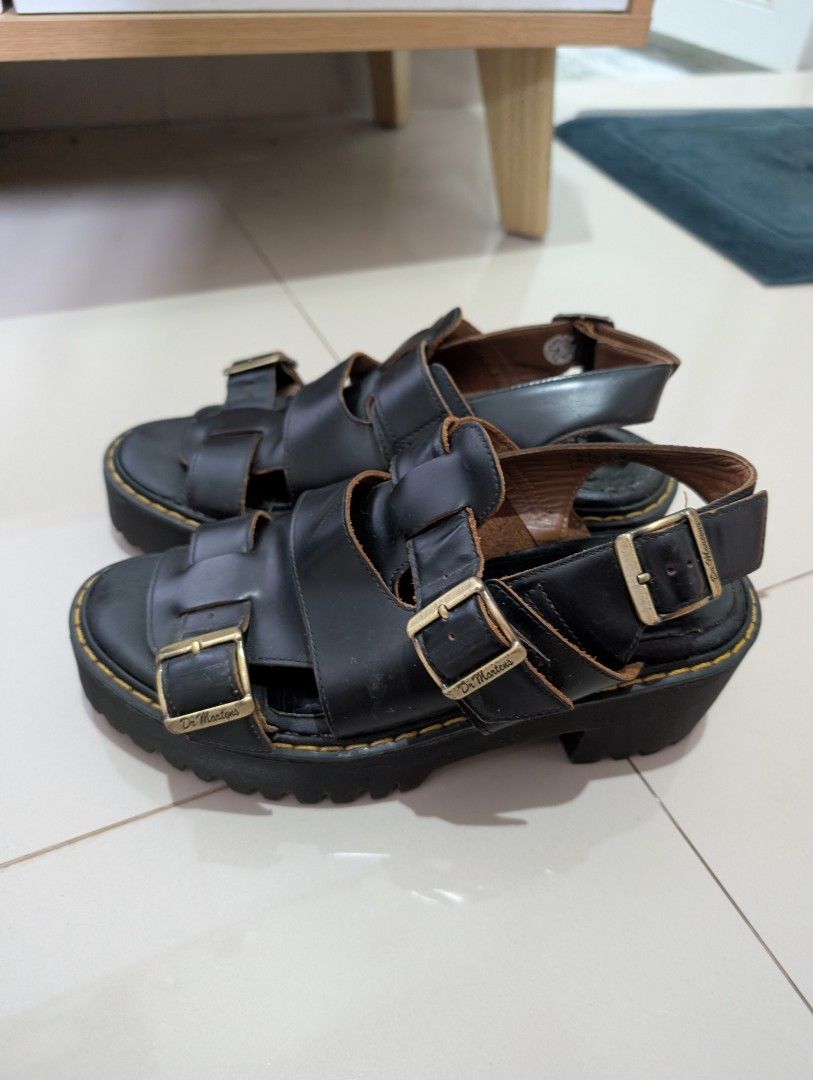 Dr Martens Ariel Vintage platforms wedges, Fesyen Wanita, Sepatu di ...