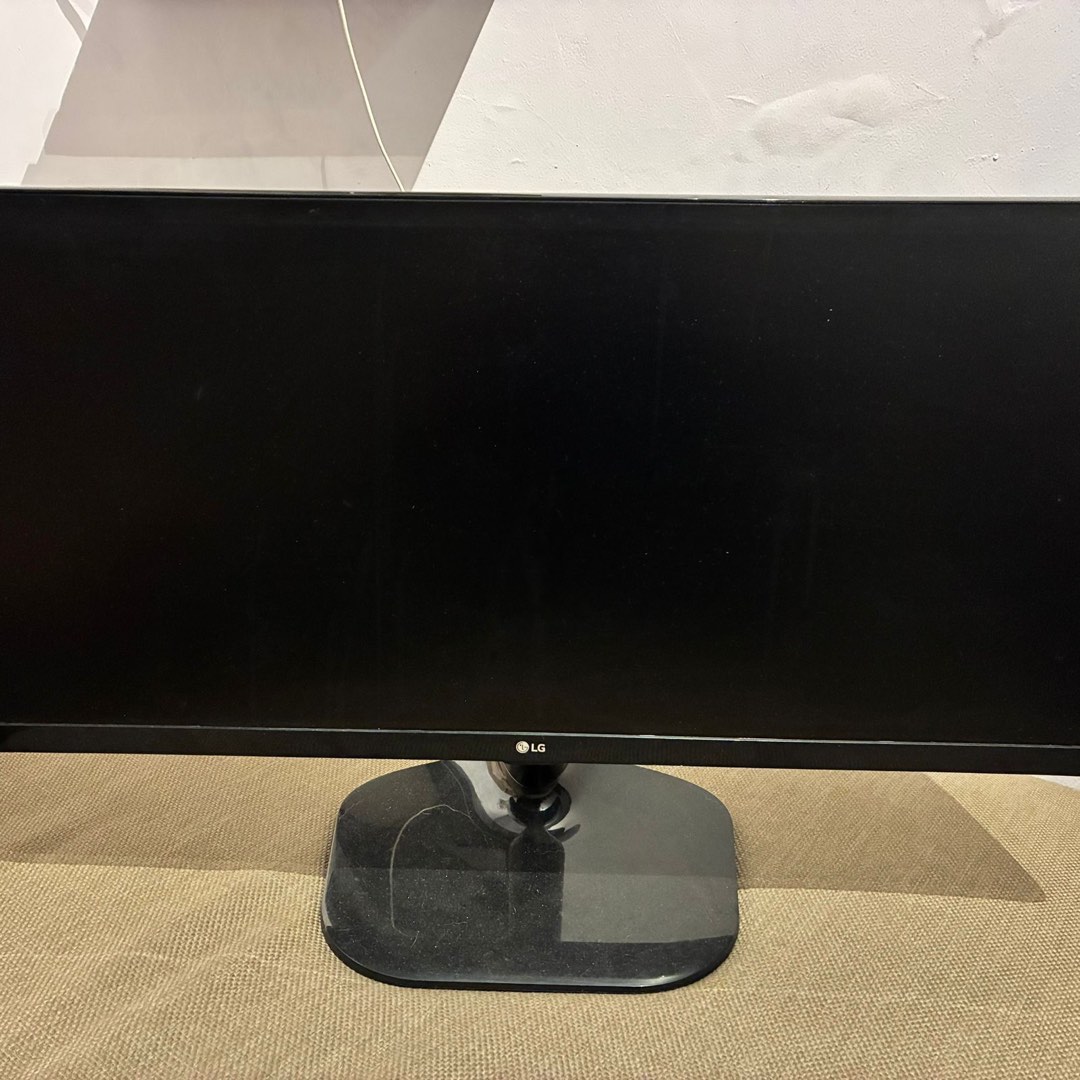LG 25UM58 25” ULTRA WIDE LCD MONITOR, Elektronik, Komputer, Desktop di ...