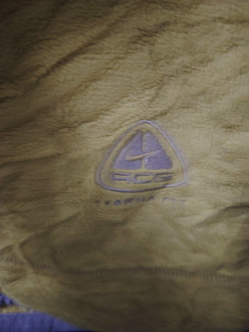 Nike ACG Thermal Layer Vest, Men's Fashion, Coats, Jackets and Outerwear on Carousell