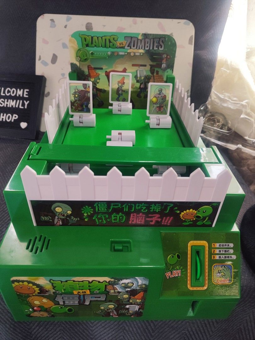 Plants vs. Zombies Front Yard Shooting Range, Hobbies & Toys, Toys ...