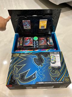 Pokemon TCG: Charizard Ultra-Premium Collection Box, Hobbies & Toys ...