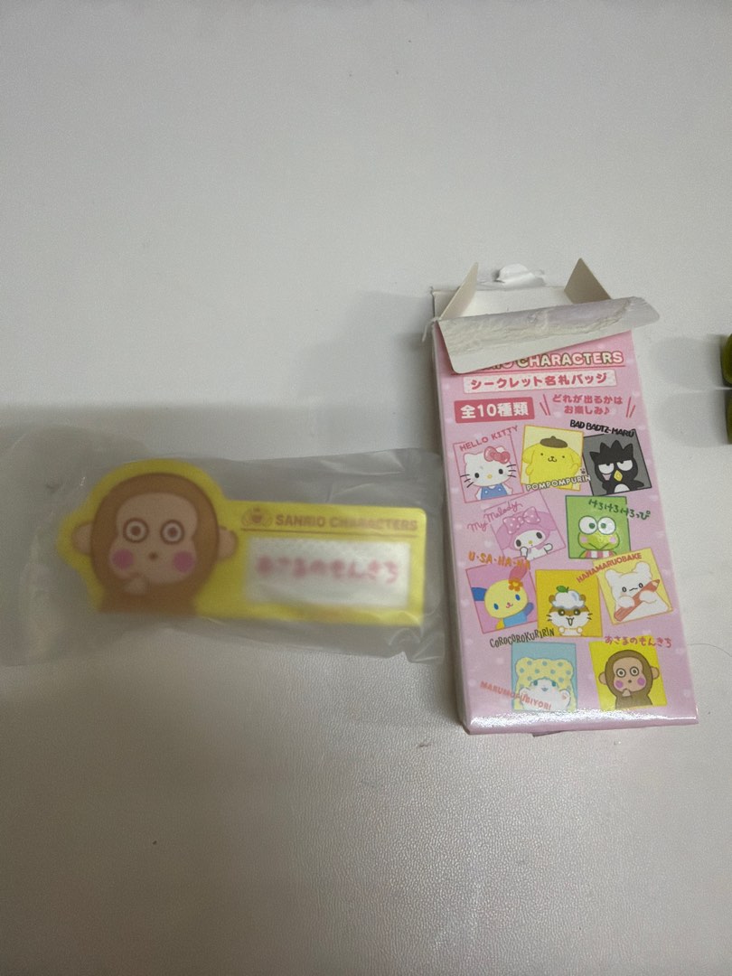 Sanrio Characters monkichi 馬騮 名牌 徽章, 興趣及遊戲, 玩具 & 遊戲類 - Carousell