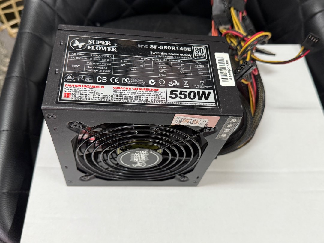 電腦雜貨店→振華 SF-550R14SE 550W 80+ 電源供應器 二手良品 $500, 電腦及科技產品, 電腦周邊產品, 電腦周邊產品在旋轉拍賣