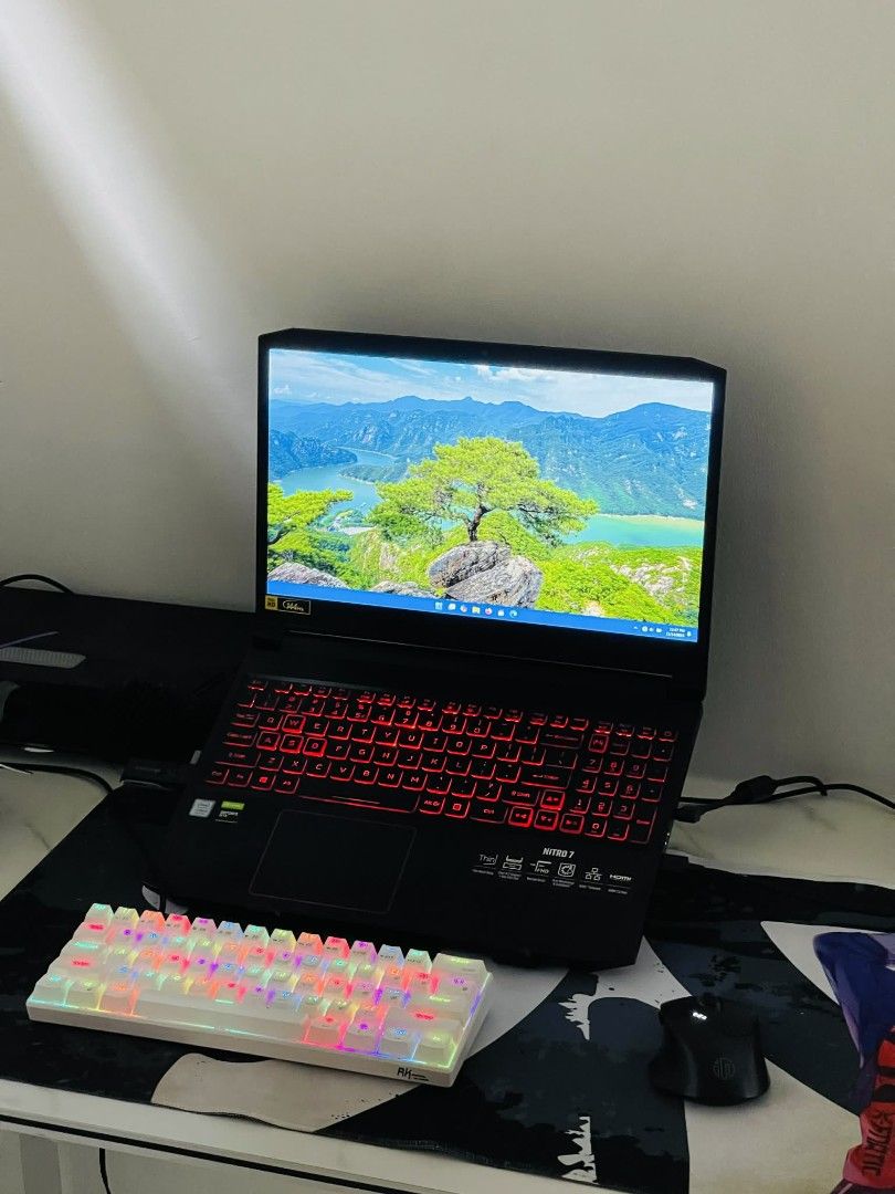 ACER NITRO 7 GAMING LAPTOP! RUSH! 144hz screen display. GTX:1660ti Vram ...