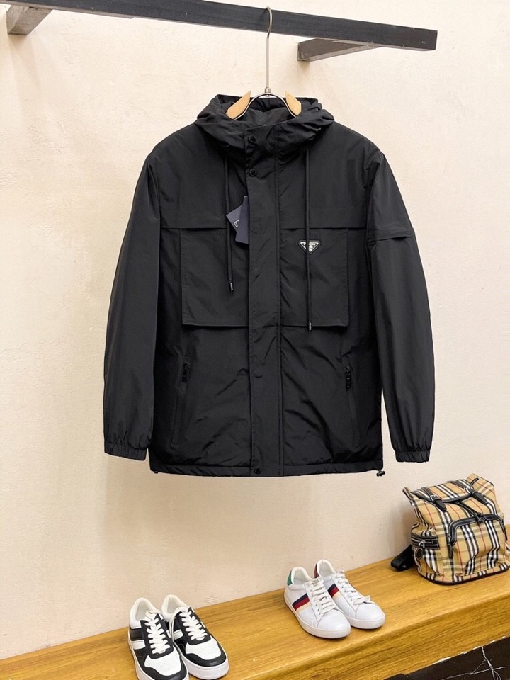 💕Authentic Prada jacket, Men's Fashion, Coats, Jackets and Outerwear on ...