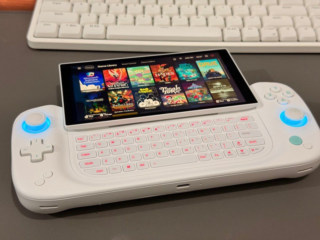 AYANEO Antec CORE HS Handheld Gaming PC, Video Gaming, Video Game ...