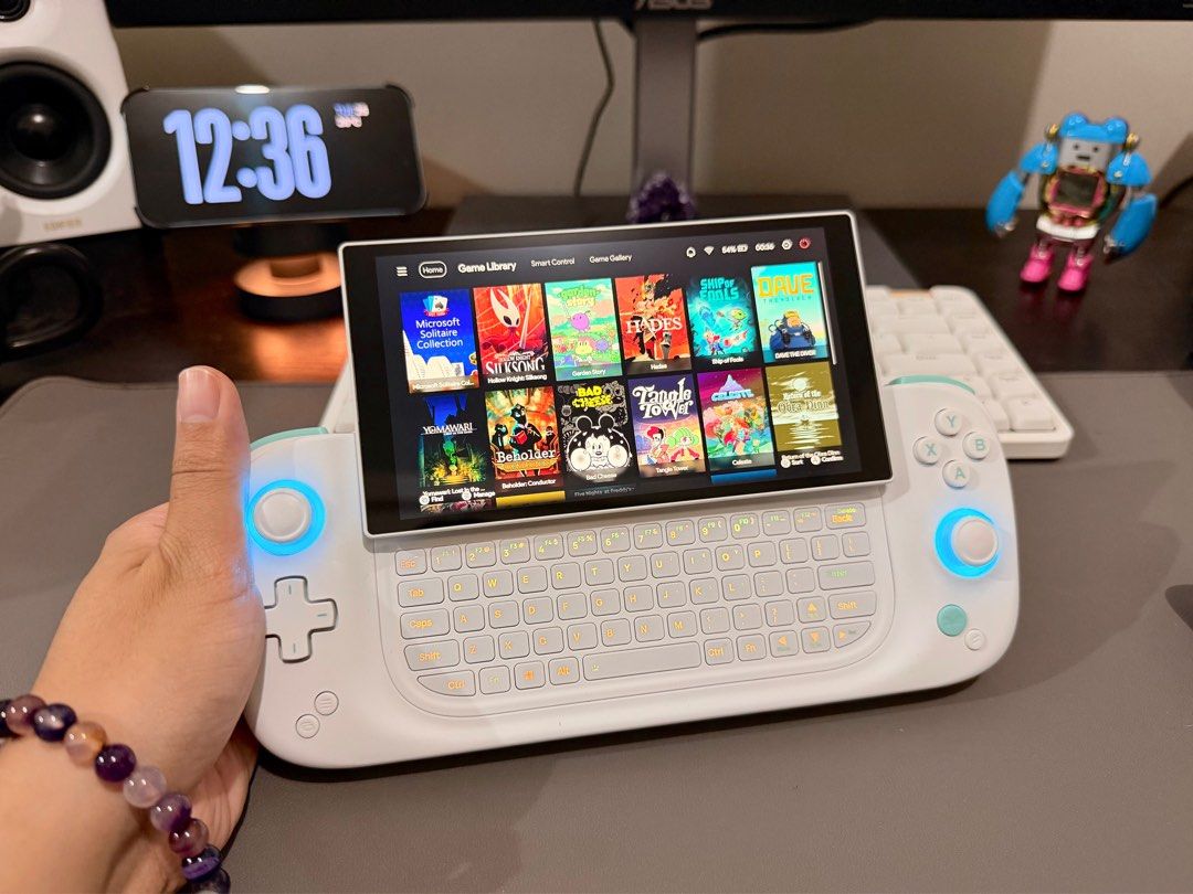 AYANEO Antec CORE HS Handheld Gaming PC, Video Gaming, Video Game ...