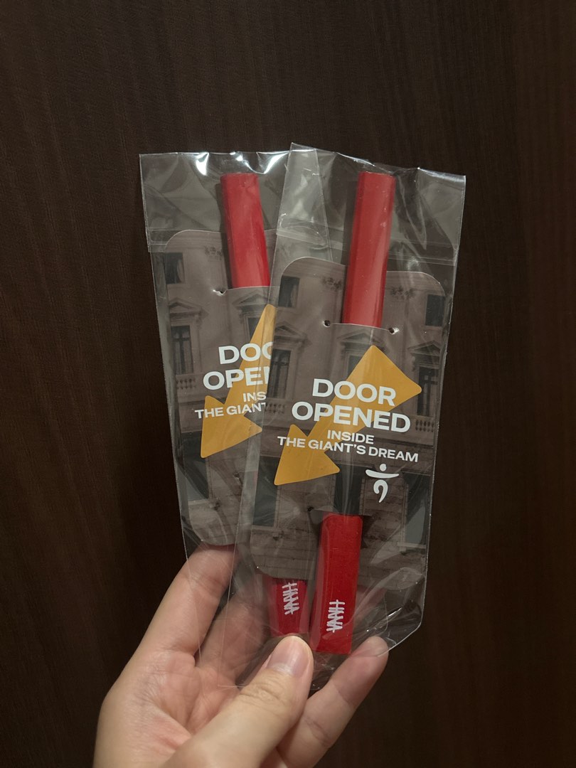 hana card x gdragon carpenter pencil merch, Hobbies & Toys, Memorabilia ...