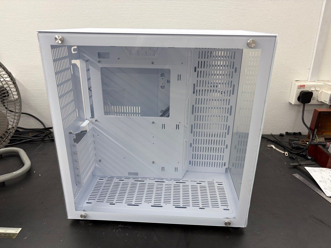 Lian Li O11 Dynamic PC Case, Computers & Tech, Parts & Accessories ...