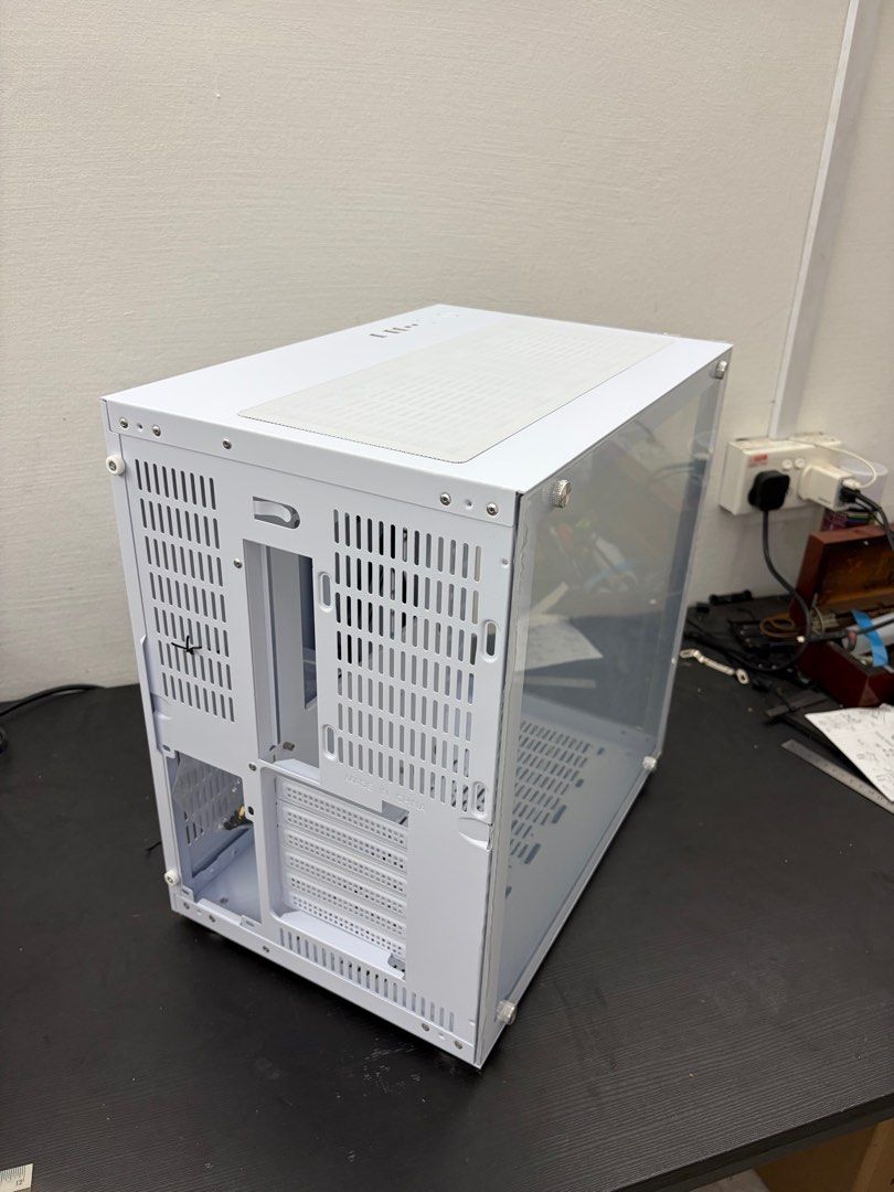 Lian Li O11 Dynamic PC Case, Computers & Tech, Parts & Accessories ...