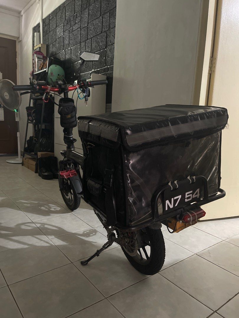 Selling jimove mc v2 stock 48v setup(without battery and seatpost) OWNERSHIP TRANSFERABLE ...