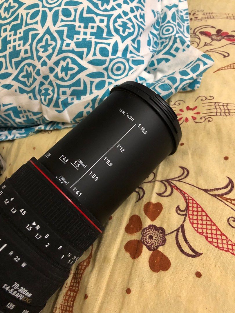 Sony long lens almost new made in Japan : A mount, Photography, Lens ...