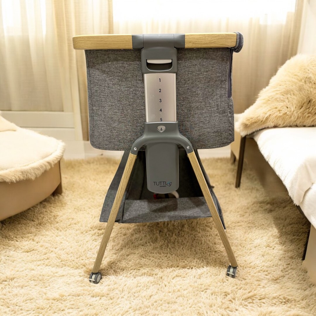 Tutti Bambini Cozee Air Bassinet - Grey, Babies & Kids, Baby Nursery ...