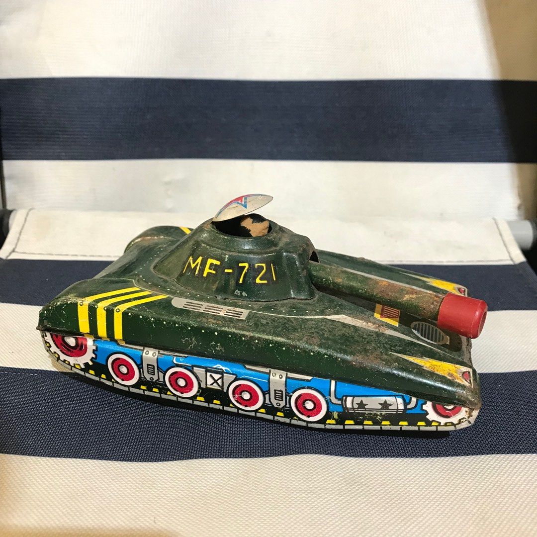 vintage CHAR Friction Light Tank Friction Tin Toy MF-72, Antik, Lainnya ...