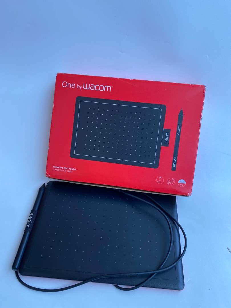 Wacom One, Elektronik, Bagian Komputer & Aksesoris di Carousell