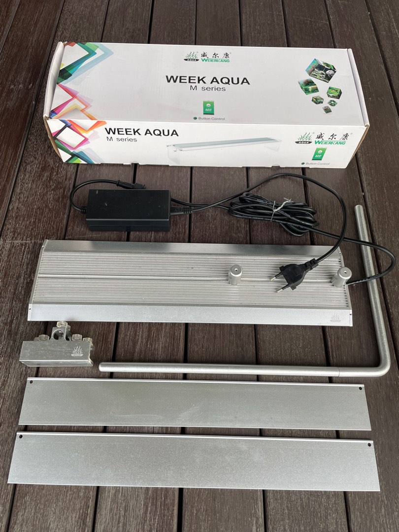 Week Aqua M Series M450 D Pro with Shades Aquarium Light LED RGB Fish ...