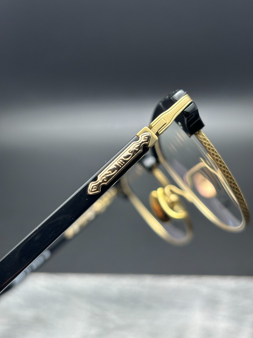Japanese MATSUDA M2048 Pure Titanium Co-branded Classic Retro Carved ...