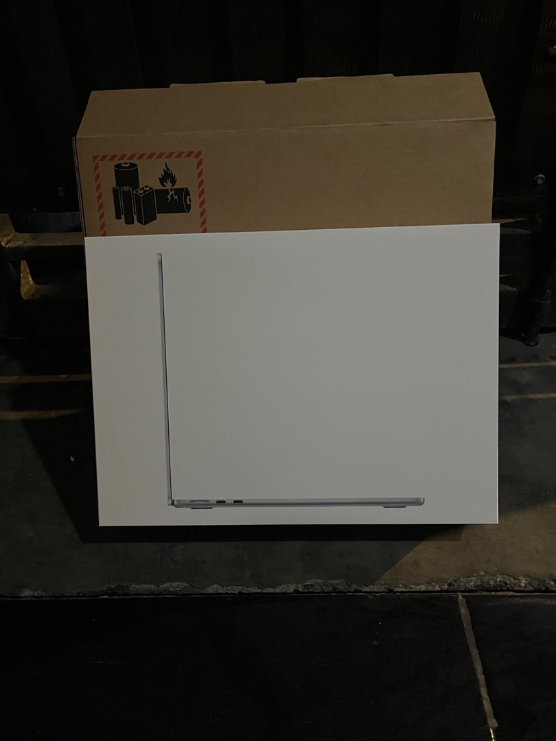 Macbook Air 13 inch M4 24GB 512GB Sky Blue NEW BNIB RESMI IBOX ...