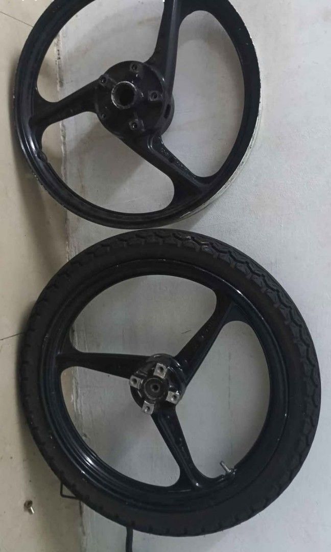 Motorcycle Wheel Set, Motorbikes on Carousell