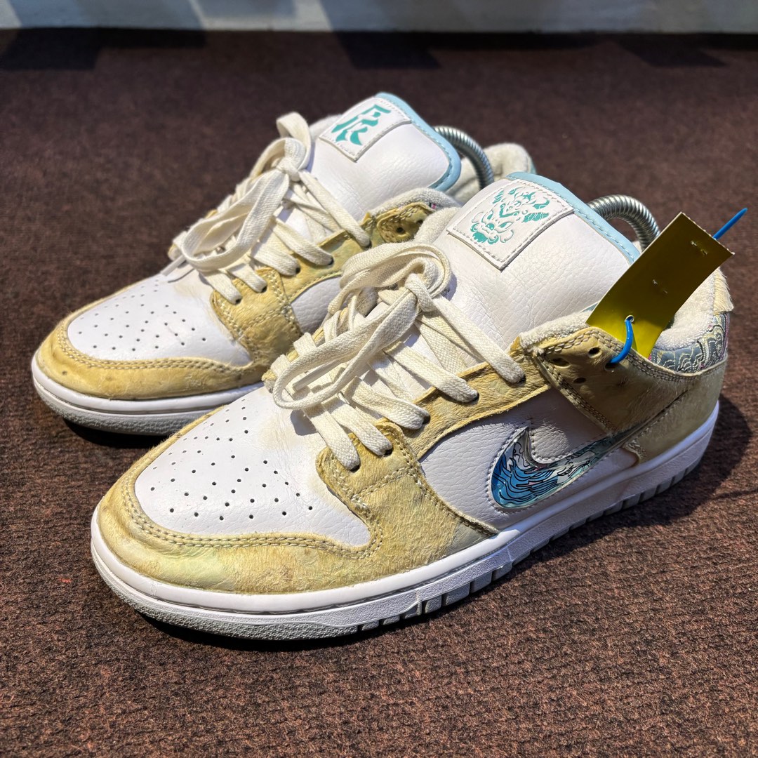 NIKE SB DUNK CHINESE DRAGON, Men's Fashion, Footwear, Sneakers on Carousell