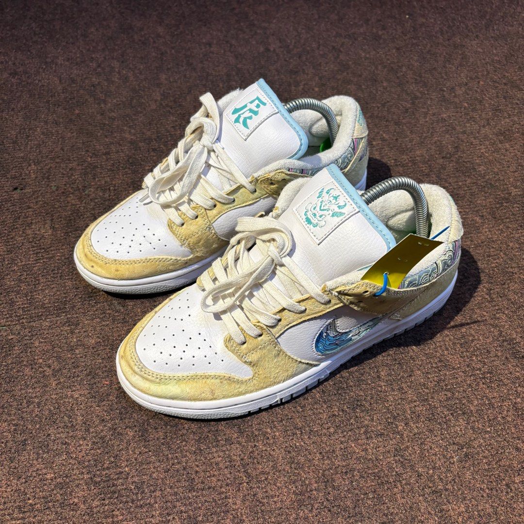 NIKE SB DUNK CHINESE DRAGON, Men's Fashion, Footwear, Sneakers on Carousell
