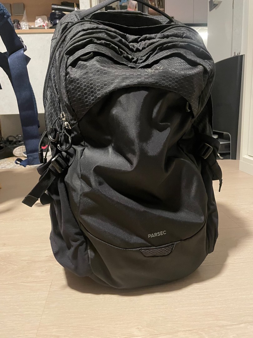 Osprey Parsec Backpack - Black, Men's Fashion, Bags, Backpacks on Carousell