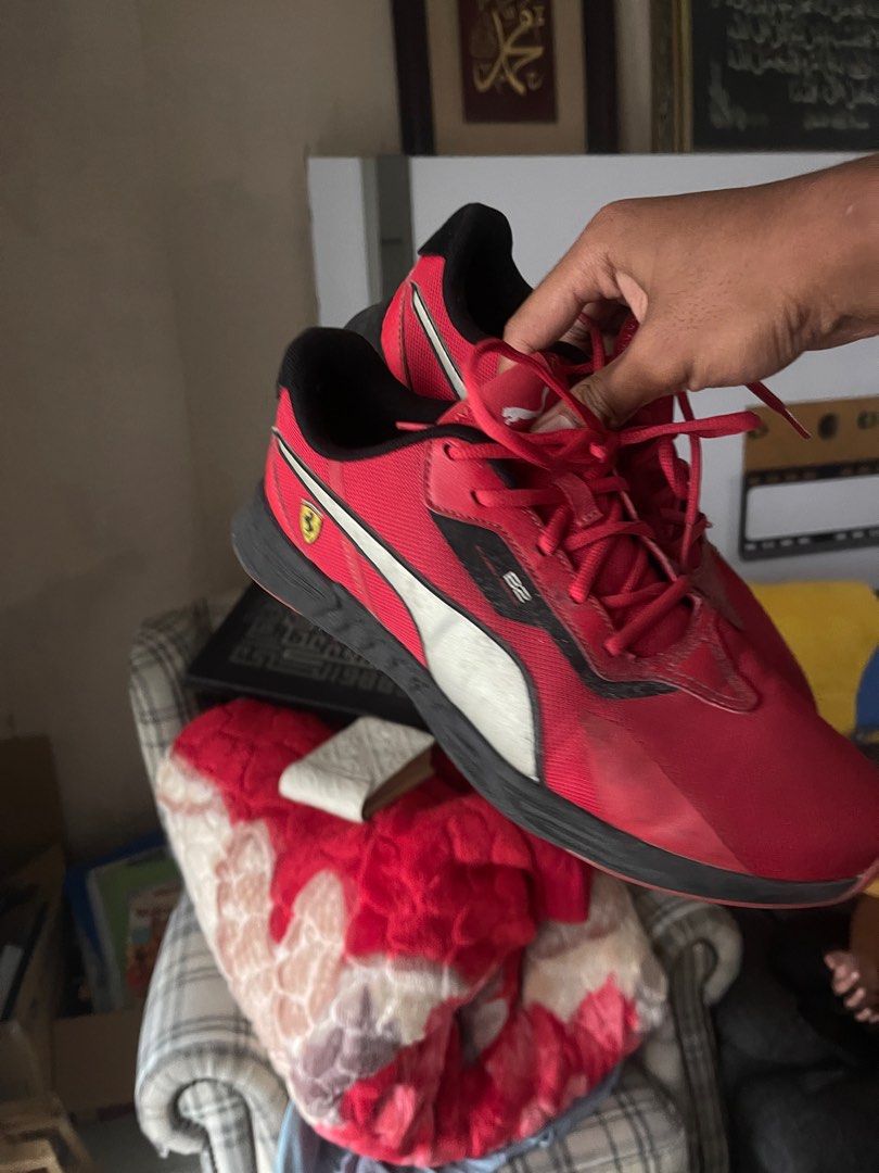 Puma Ferrari Red Sneakers Original, Men's Fashion, Footwear, Sneakers ...