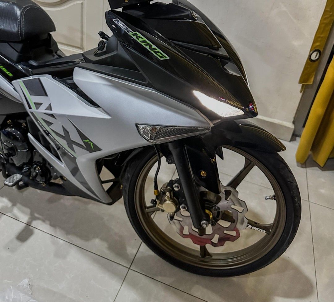 Rim sp500 y15 sekali tayar esr for sale, Motorbikes on Carousell