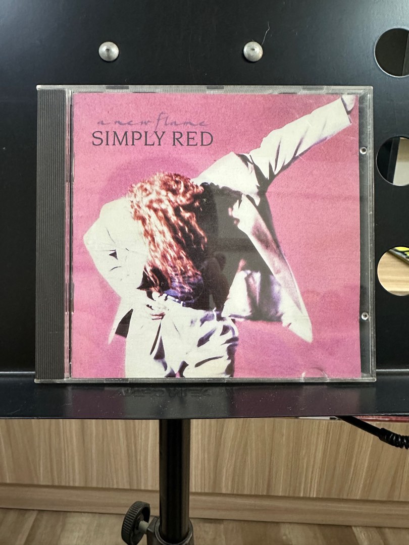 Simply Red - A New Flame (CD, Made in Germany, 1989), Hobbies & Toys ...