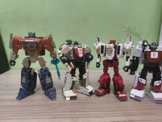 Transformer Reissue G1 optimus prime & god bomber combine to form god ...