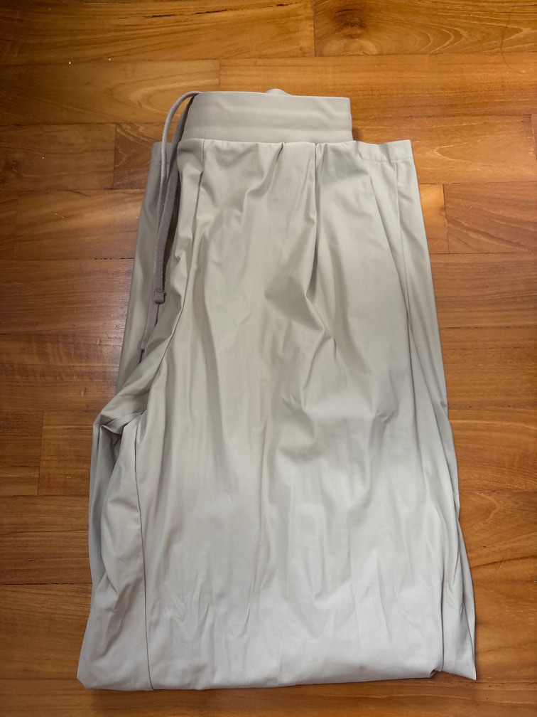 Uniqlo ultra stretch AIRism straight wide pants, Women's Fashion ...