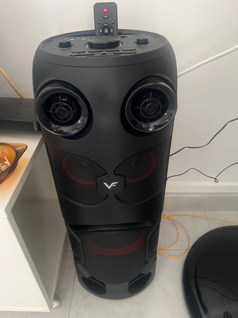 VF Party Speaker with Wireless Microphones, Audio, Soundbars, Speakers ...