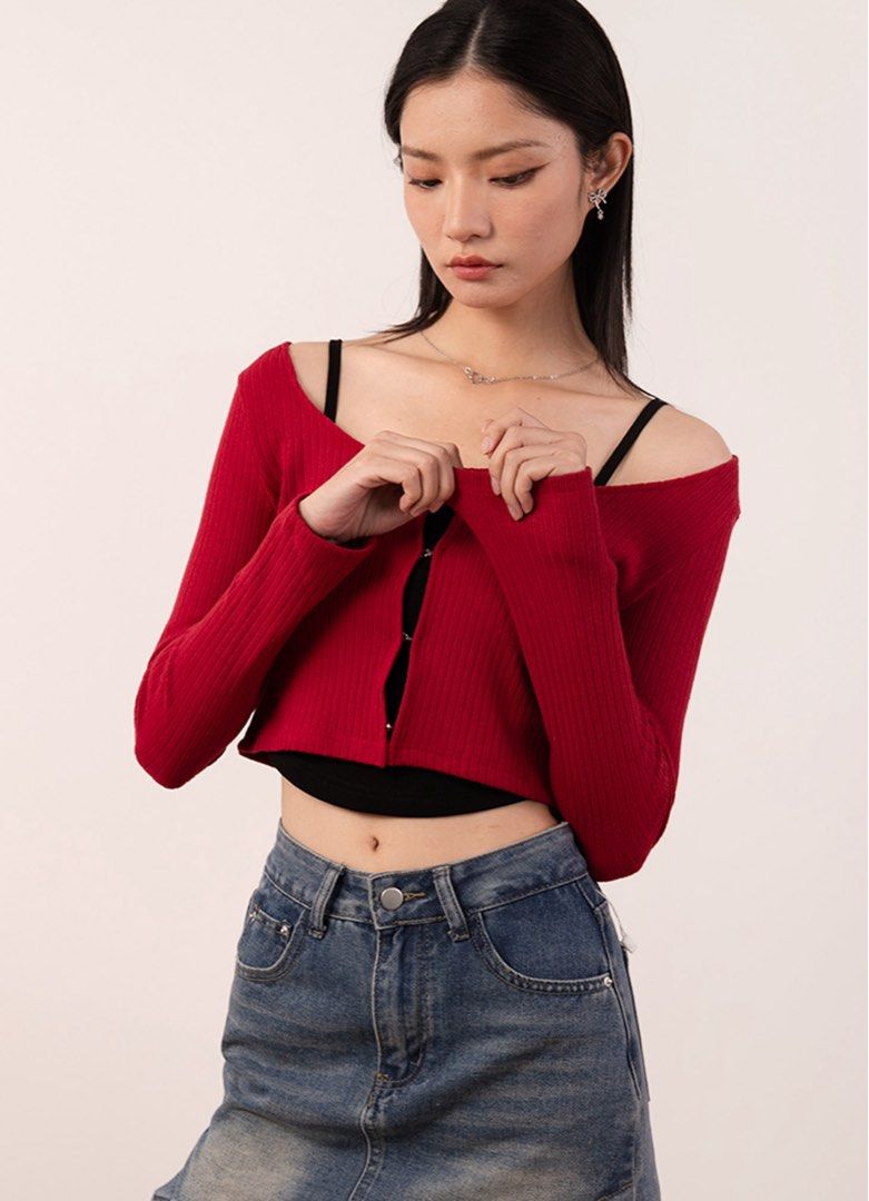 BNWT - Giving Vibes Cardi V2 In Cherry Red, Women's Fashion, Coats ...