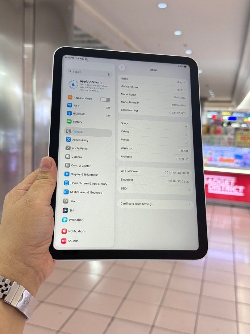ipad a16 128gb wifi only, Mobile Phones & Gadgets, Tablets, iPad on ...