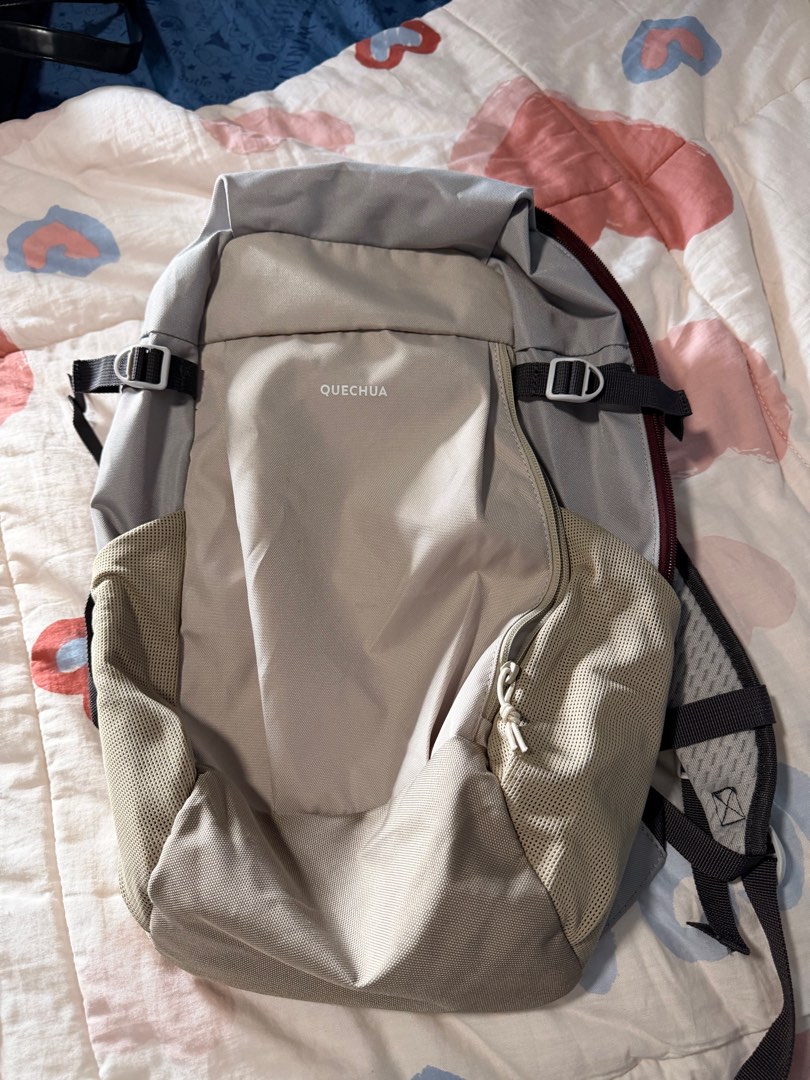 Quechua Backpack, Men's Fashion, Bags, Backpacks on Carousell
