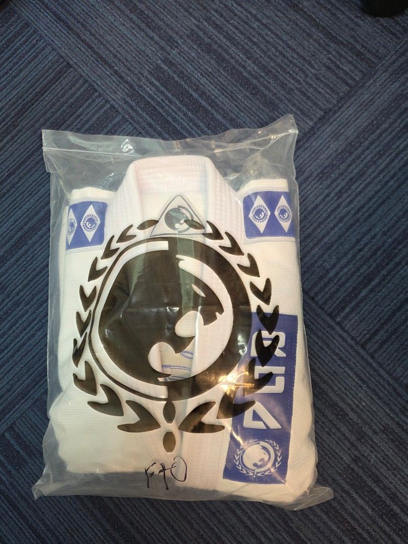 RCA Evolve MMA Jiu-Jitsu Gi - White, Sports Equipment, Other Sports ...