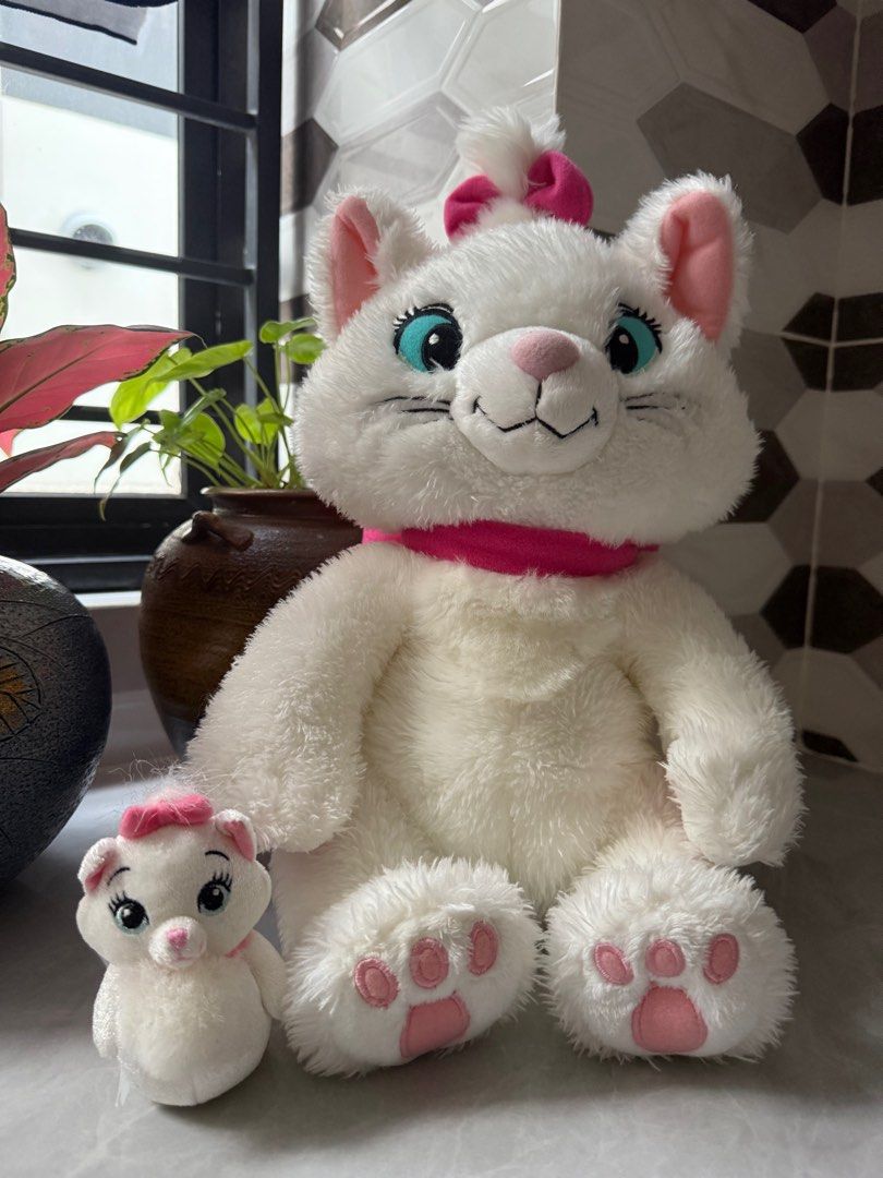 Tokyo Disney Resort Marie & Disney Marie Plush Combo, Hobbies & Toys ...