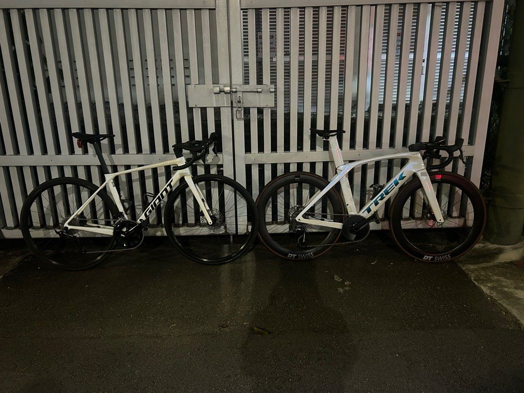 Trek Madone SLR 6 Gen 6 size 54 (wtt/wts), Sports Equipment, Bicycles & Parts, Bicycles on Carousell