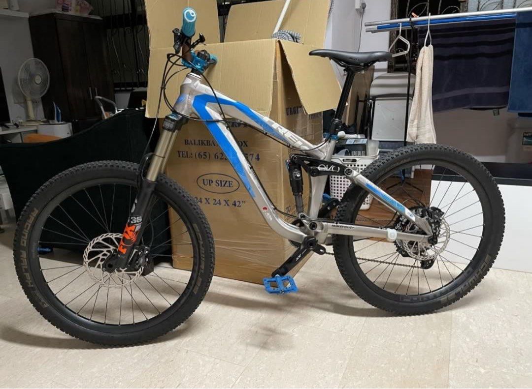 Trek Scratch Air Full suspension (small-26"), Sports Equipment ...