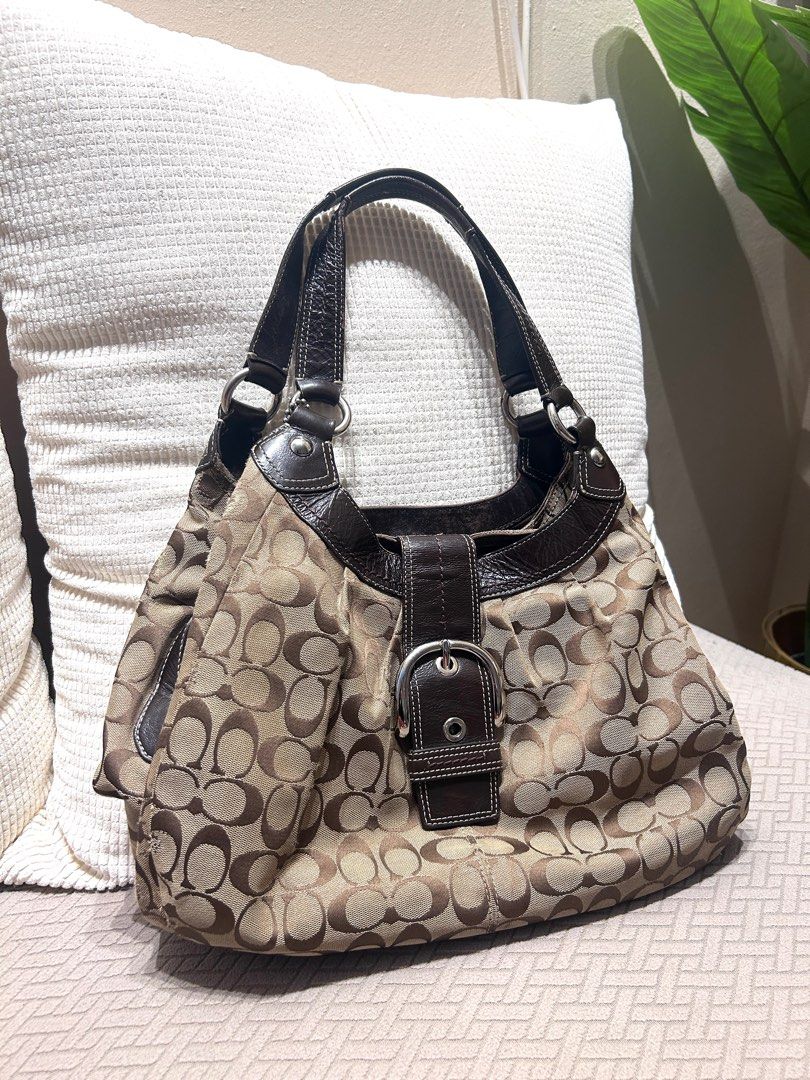 Vintage Coach Signature Soho Lynn Bag, Women's Fashion, Bags & Wallets ...