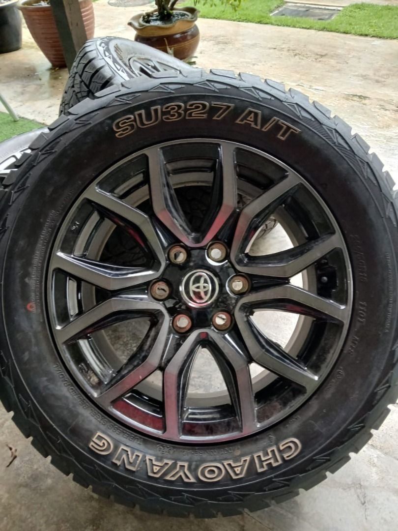 18" Original Rim Toyota Hilux Revo GR (Perfect condition), Auto ...