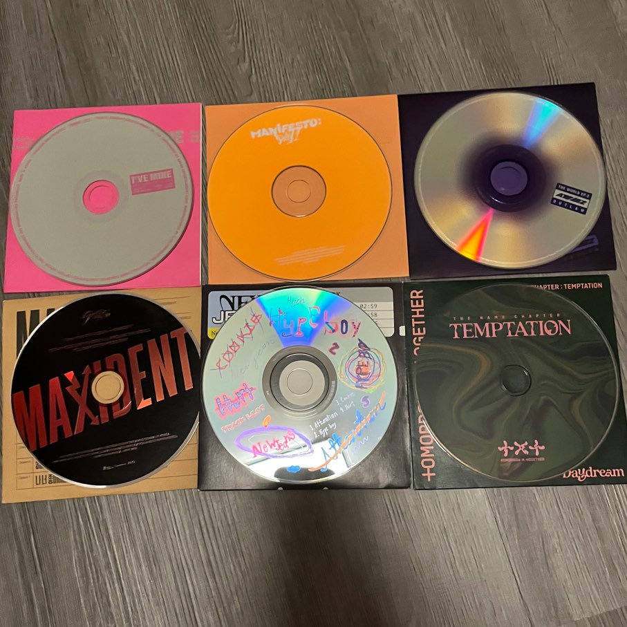 Assorted K-Pop Album CDs I’ve enhyphen ateez straykids newjeans txt ...