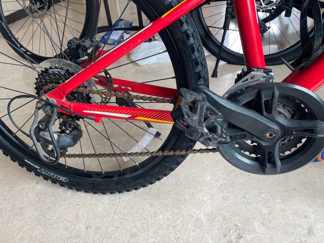 Giant youth Bike 24”, Sports Equipment, Bicycles & Parts, Bicycles on Carousell