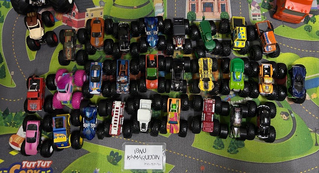 Hot Wheels Monster Trucks Collection Lot, Hobbies & Toys, Toys & Games ...