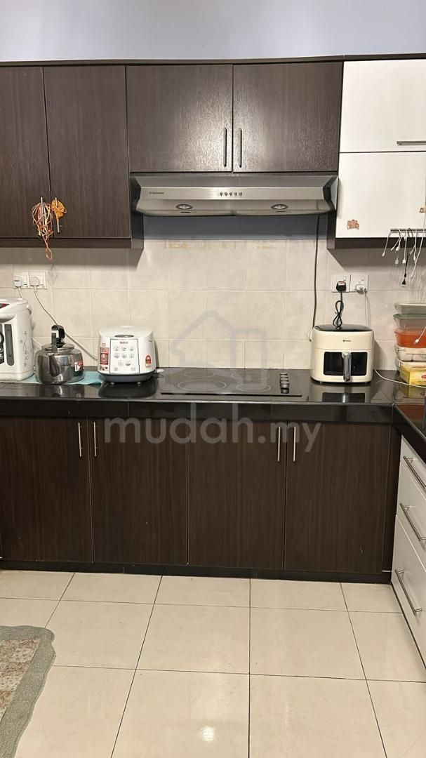 Koi Kinrara, Bandar Puchong Jaya, Facing Swimming Pool, Renovated Unit ...