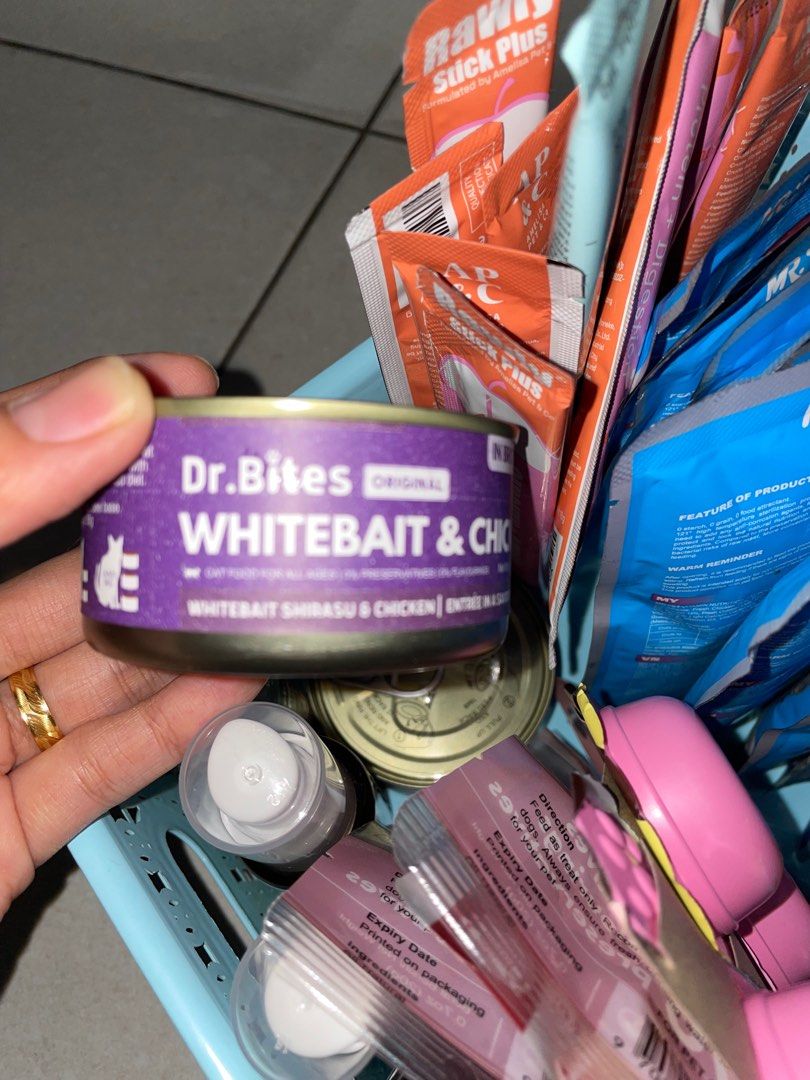 Mr. Vet Nutrition Cat Pouch & Dr. Bites Whitebait, Pet Supplies, Pet ...