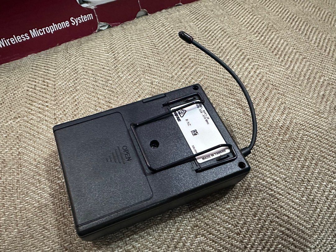 Shure SVX1 Wireless Microphone Transmitter, Audio, Microphones on Carousell