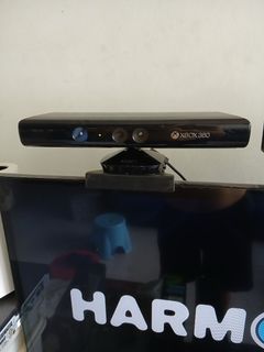 Xbox 360 Kinect sensor with Power adaptor and Kinect Adventures, Video ...