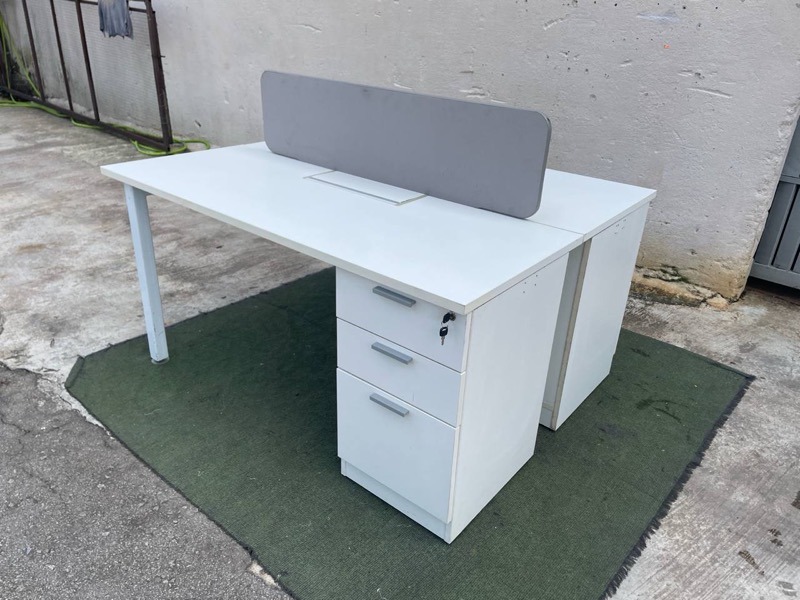 YD65L Meja Tulis Ofis 2 Cluster 5 Feet Writing Table WorkStation With ...