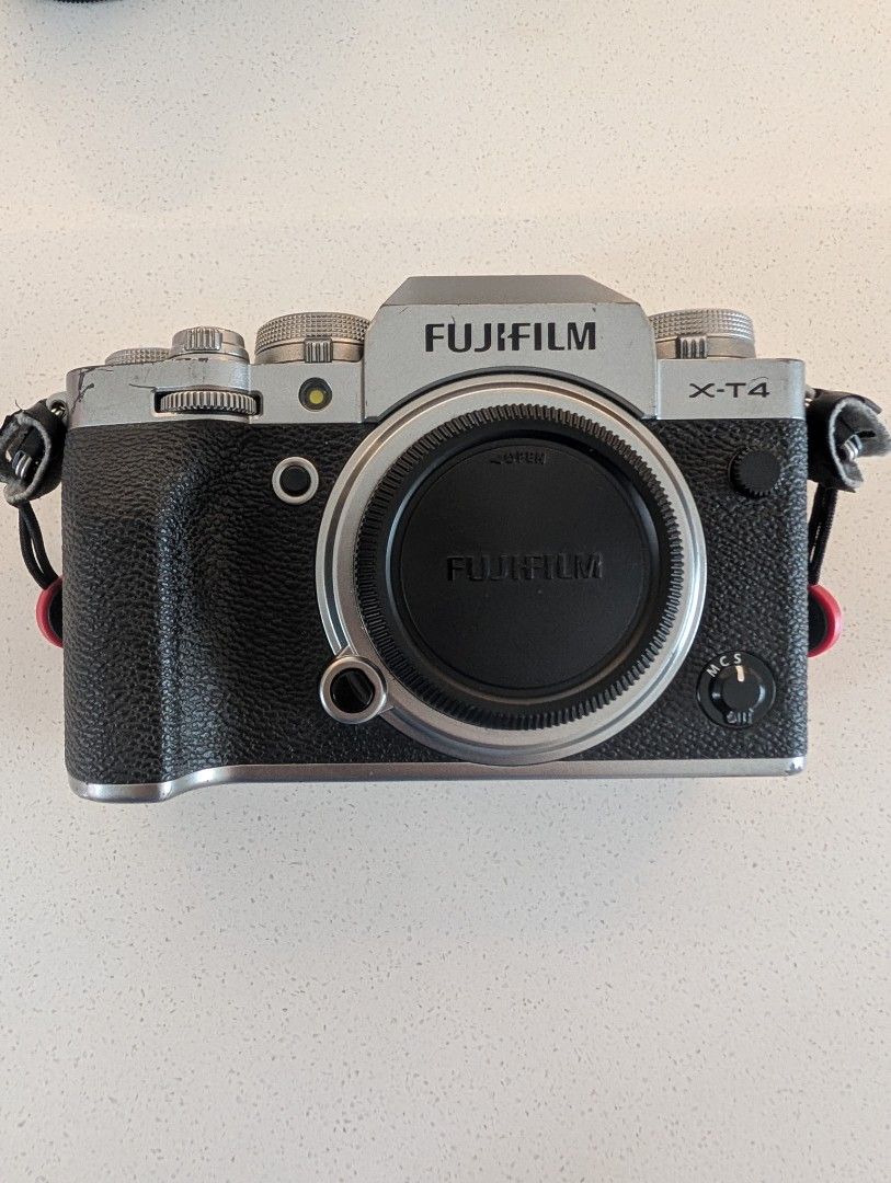 Fujifilm X-T4 Mirrorless Camera, Photography, Cameras on Carousell